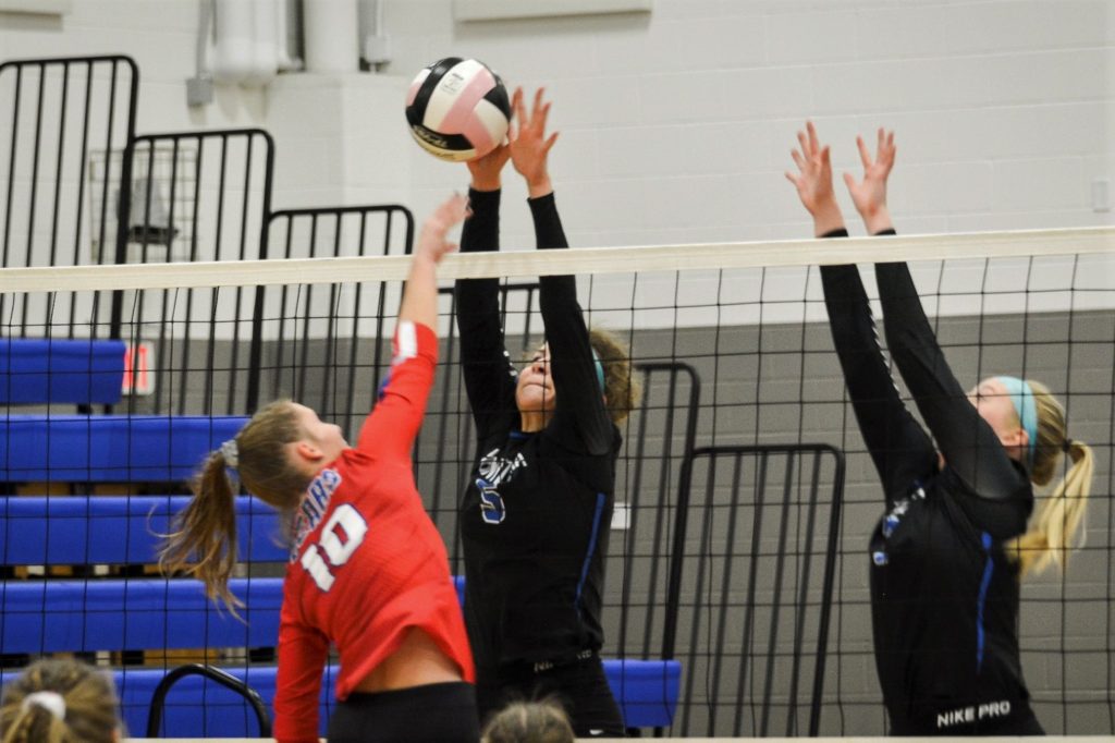 Bravettes take the fifth vs. HLV – Montezuma Magazine